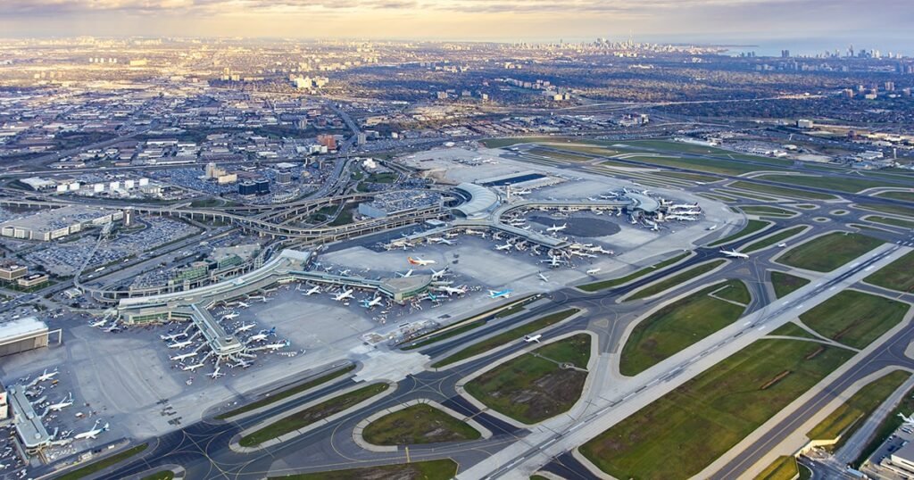 Navigating Toronto Pearson International Airport