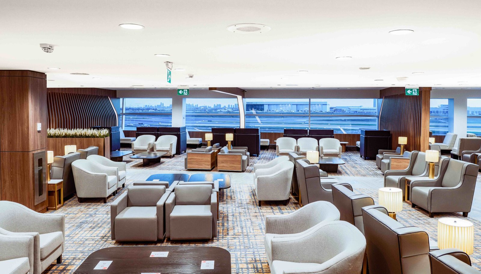 Top Lounges to Relax in at Toronto Pearson Airport